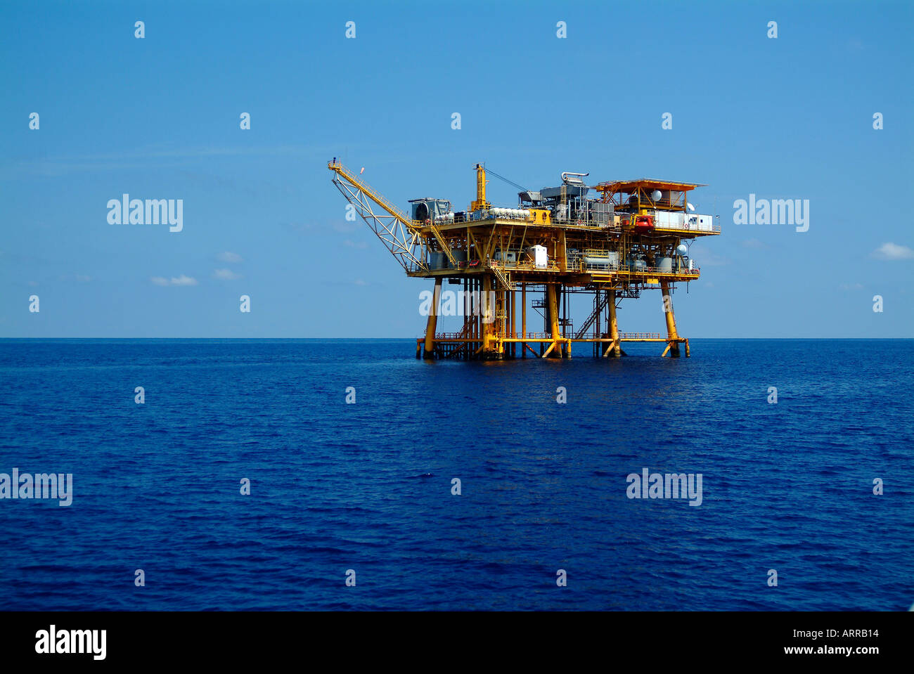 Texas gulf coast and oil rig hi-res stock photography and images - Alamy