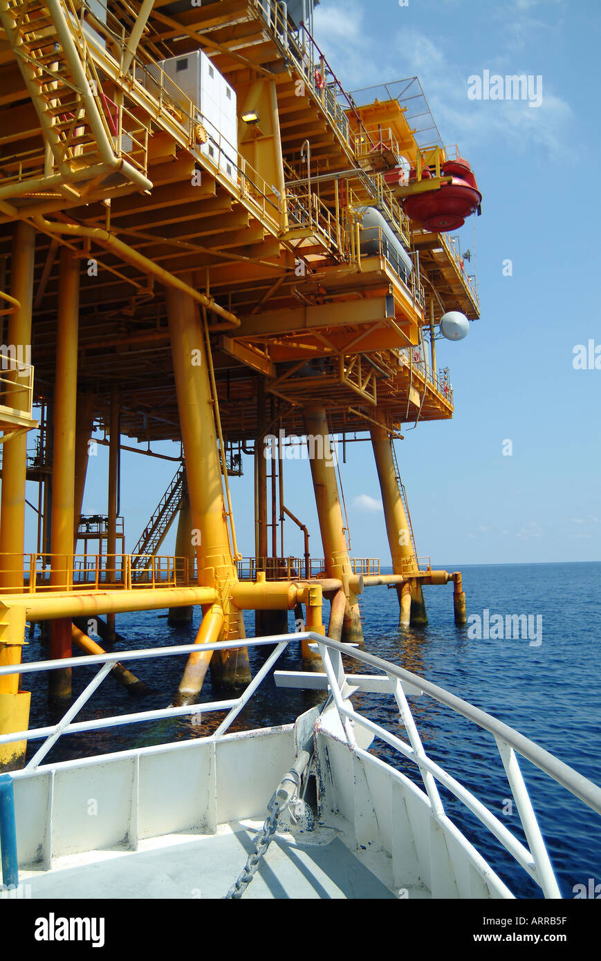 Oil Derrick Rig Stock Photos & Oil Derrick Rig Stock Images - Alamy