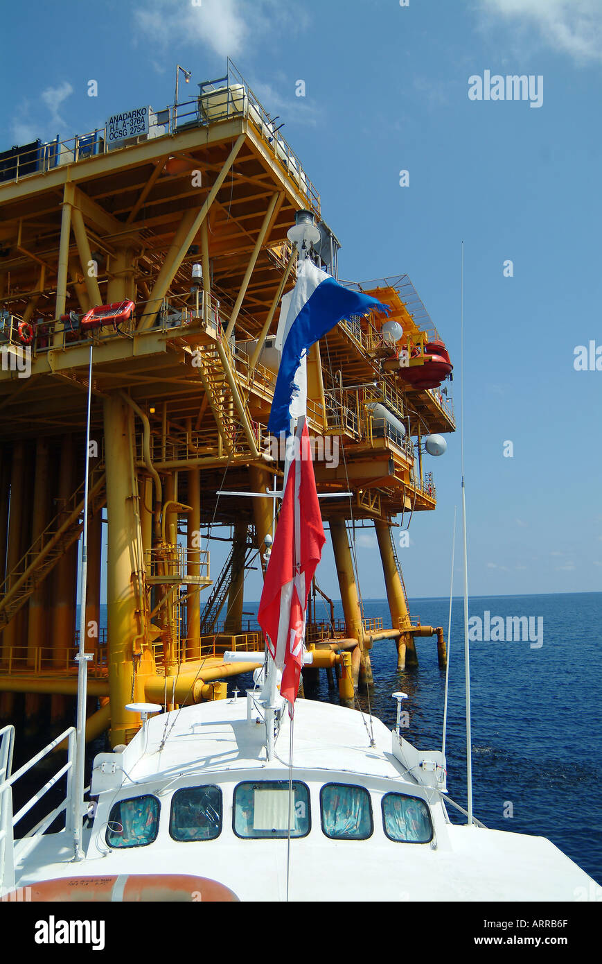 Texas gulf coast and oil rig hi-res stock photography and images - Alamy