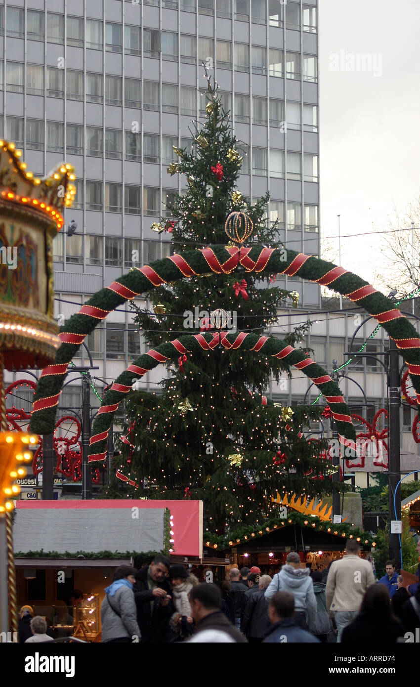 The Nottingham City Christmas tree with the German Christmas market in ...