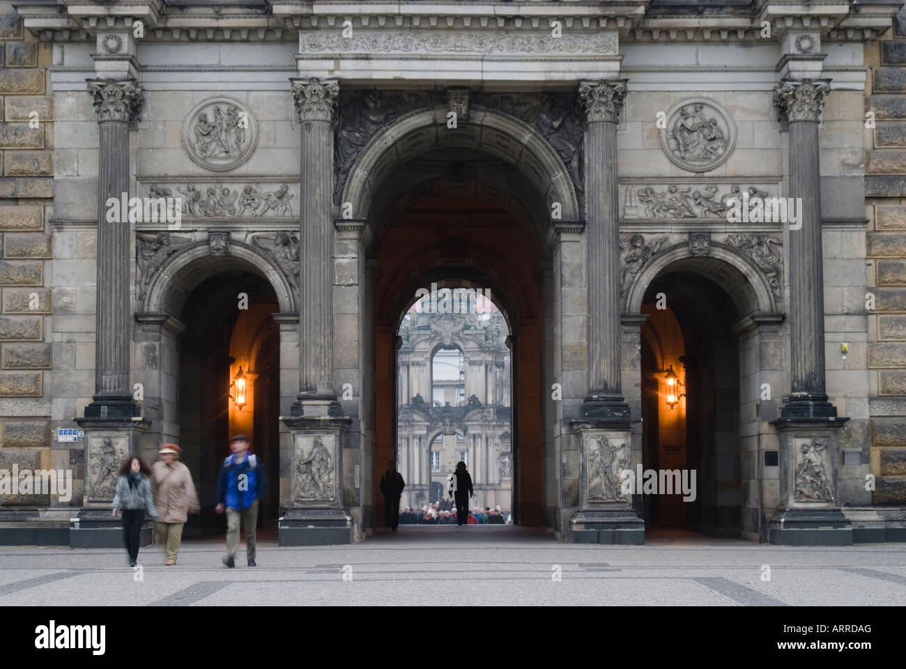 Looking through an archway hi-res stock photography and images - Alamy