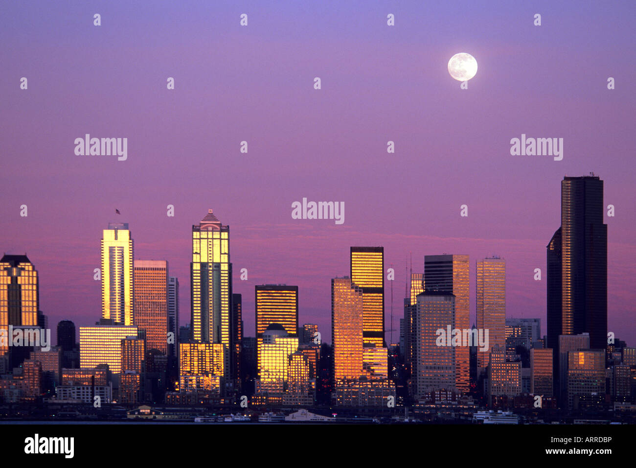 Seattle Skyline and moonrise at sunset Stock Photo - Alamy
