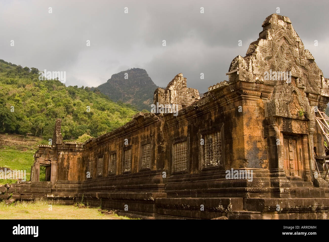 Angkor period temple ruins, Champasak, Laos Stock Photo - Alamy