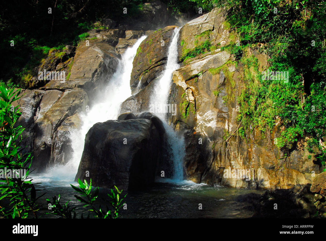 Natural water fall Stock Photo - Alamy