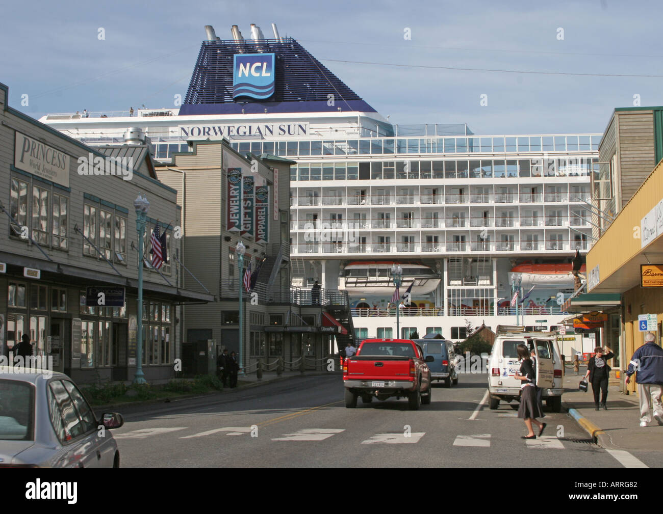 Norwegian sun cruise ship alaska hi-res stock photography and images ...