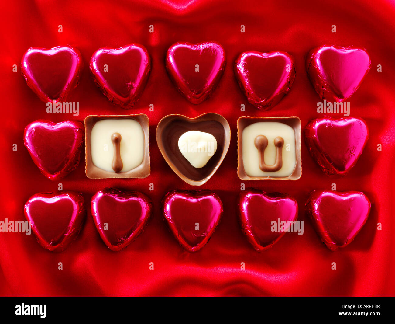 Red heart chocolates hi-res stock photography and images - Alamy