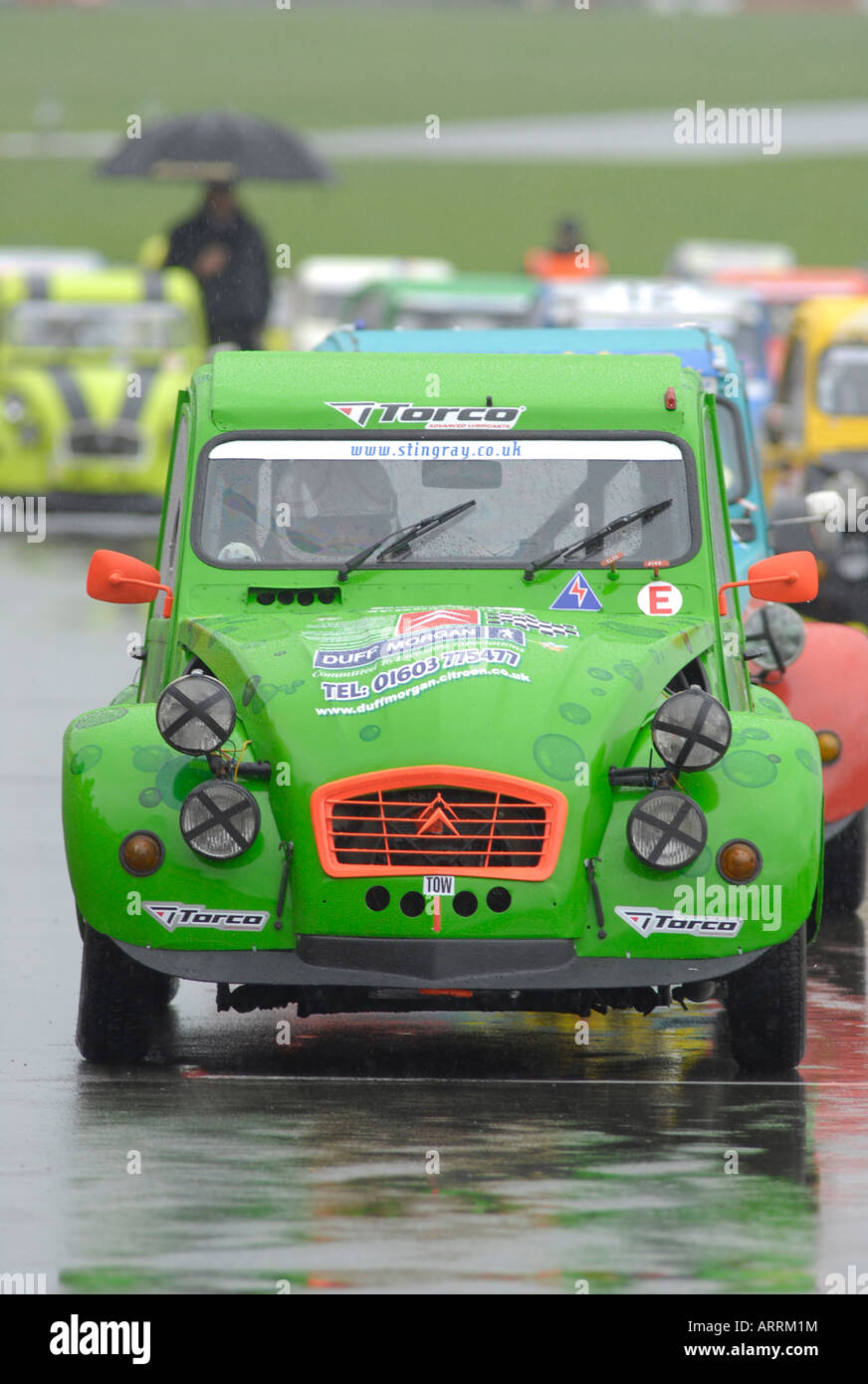 24 hour 2cv racing snetterton hi-res stock photography and images - Alamy