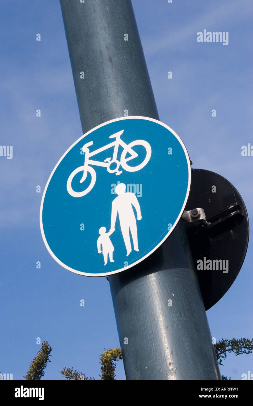 Thames Path Greenwich sign Stock Photo - Alamy