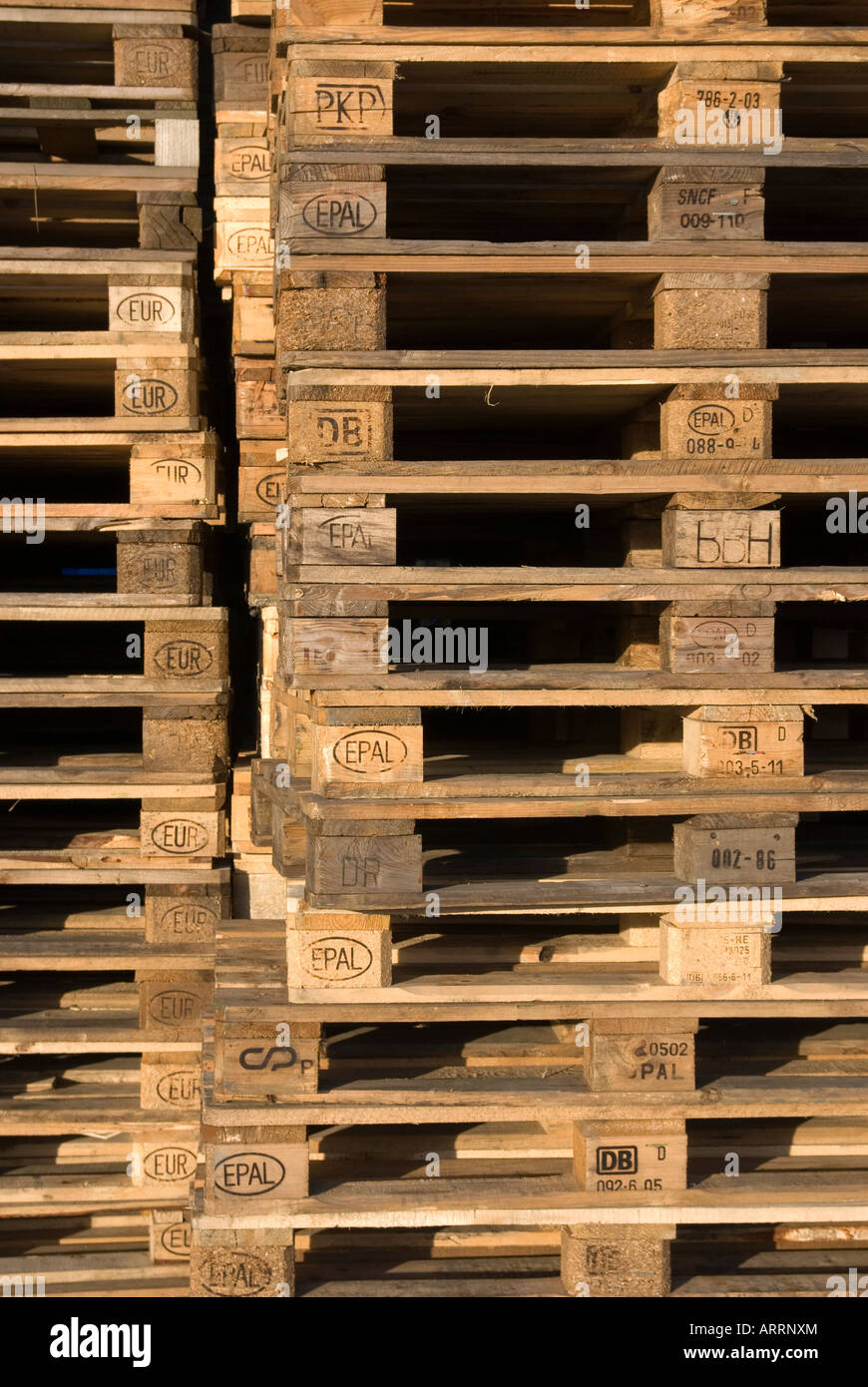 The standard european pallet hi-res stock photography and images - Alamy