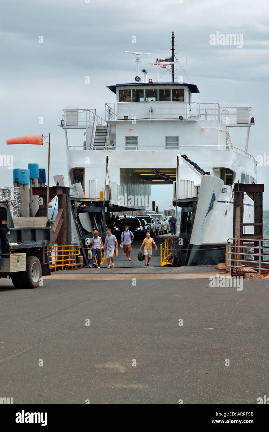 New london connecticut ferry hi-res stock photography and images - Alamy