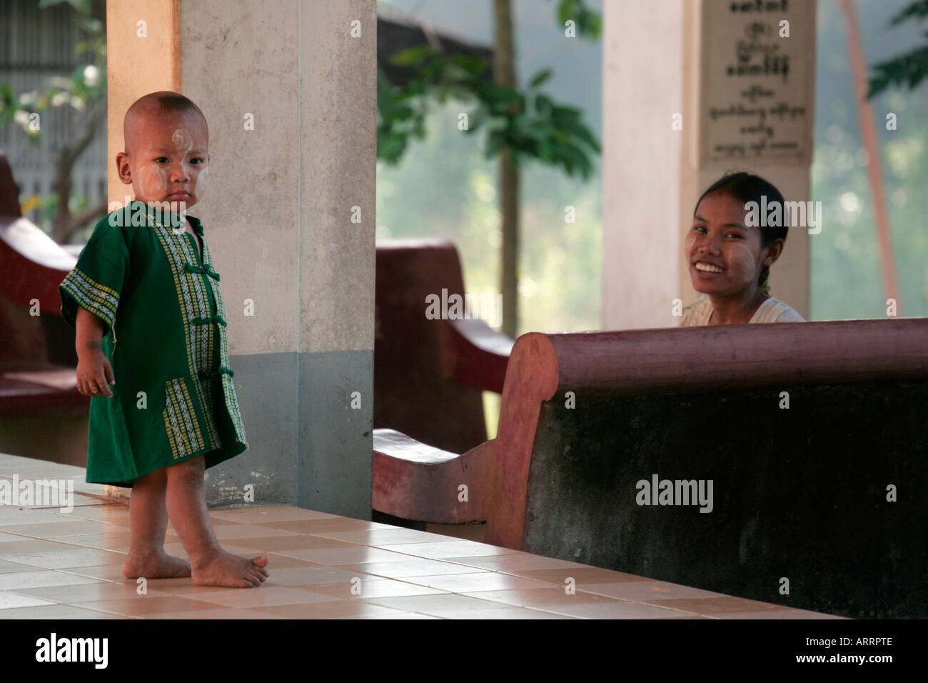 Burmese mother and child at the Kyaik Pun Pagoda, near Bago, (Pegu ...