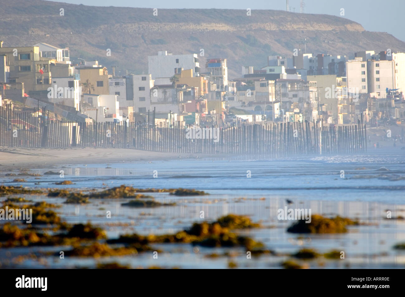Across mexican border hi-res stock photography and images - Alamy