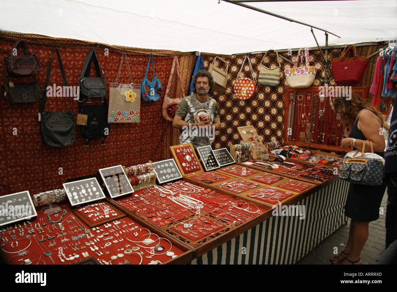 Market traders stall Stock Photo - Alamy