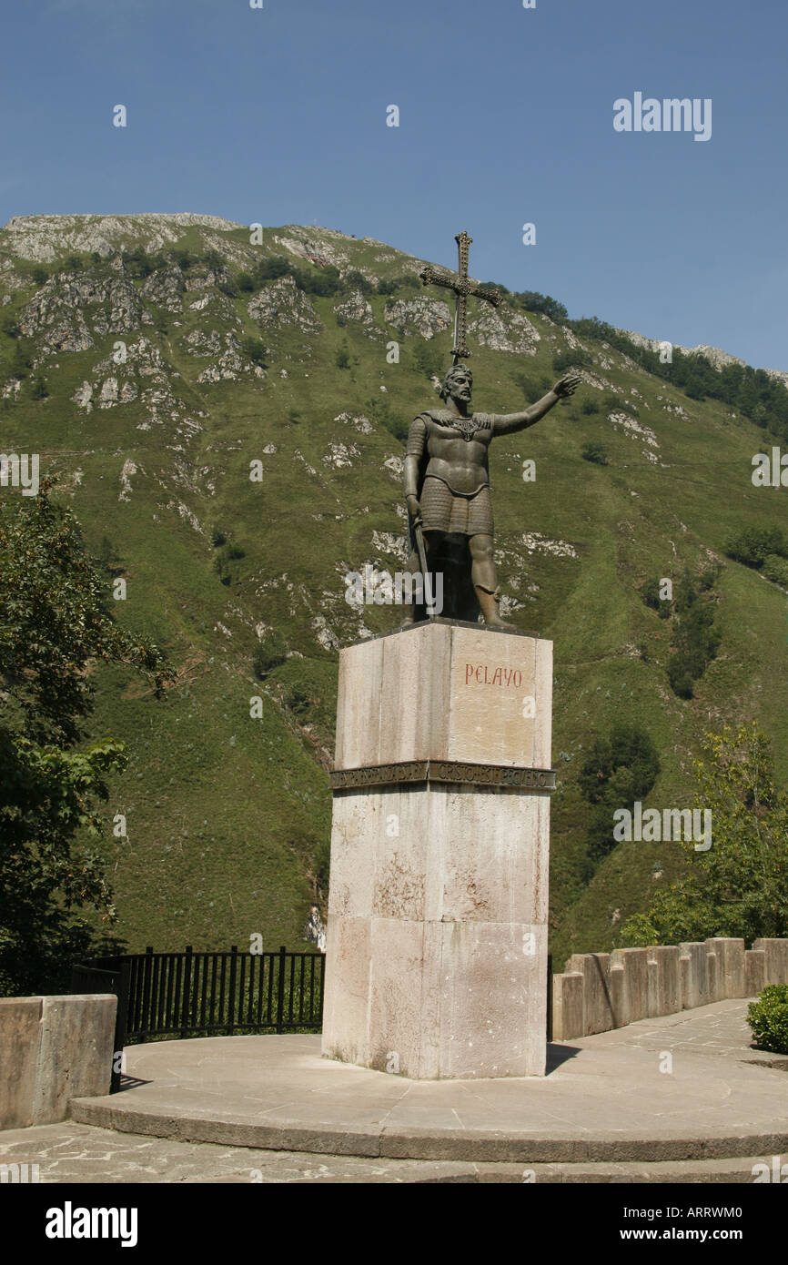 Statue of Pelayo Stock Photo - Alamy