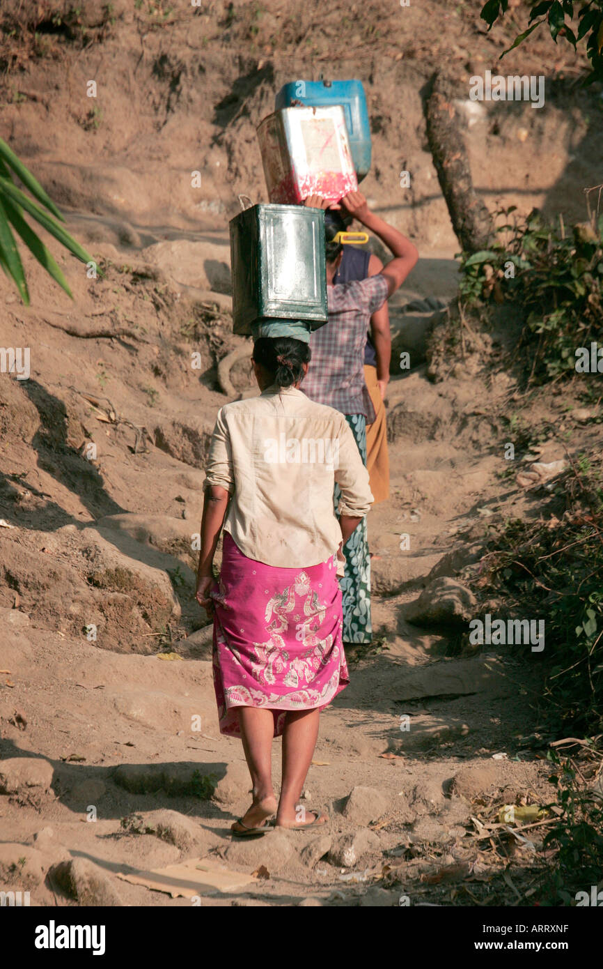 Burmese women on the pilgrim trail to the Golden Rock, Kyaiktiyo, Lower ...