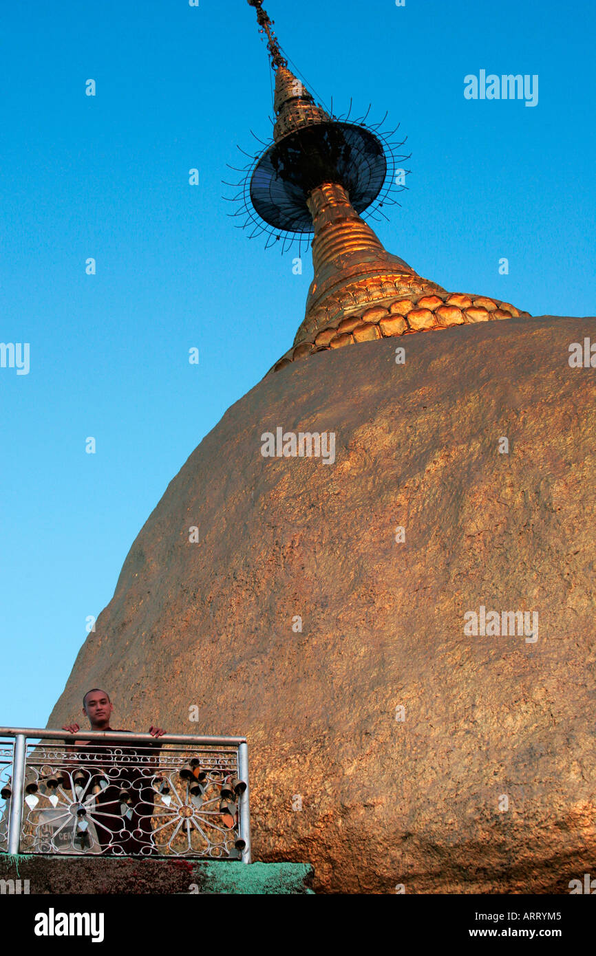 The Golden Rock Pagoda, Kyaiktiyo, Lower Burma, (Myanmar Stock Photo ...
