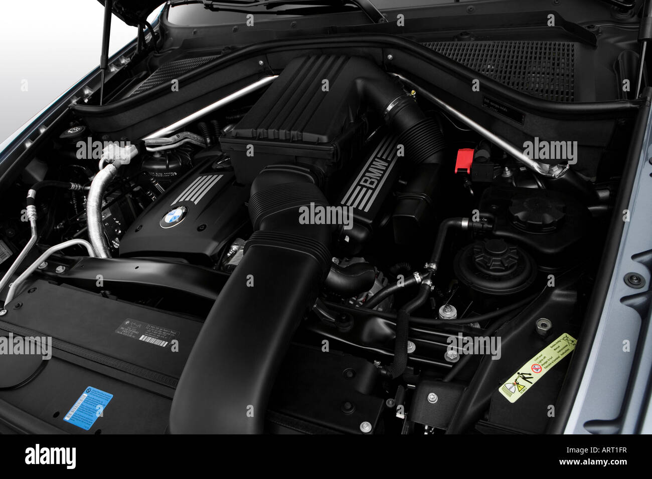 2008 BMW X5 3.0si in Gray - Engine Stock Photo - Alamy