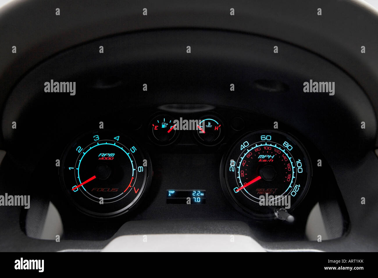 2008 Ford Focus S in Red - Speedometer/tachometer Stock Photo - Alamy