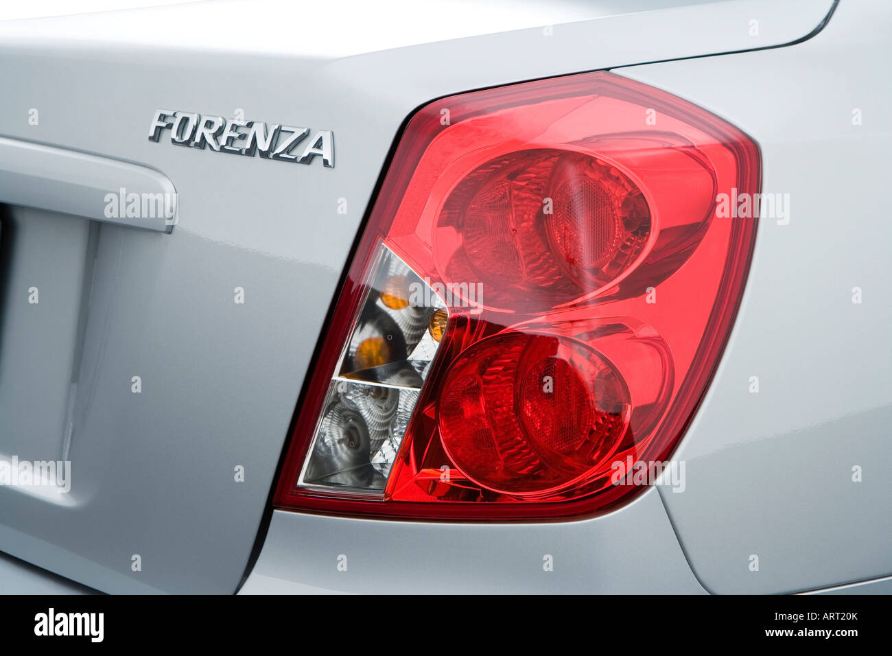 2008 Suzuki Forenza in Silver - Tail light Stock Photo - Alamy