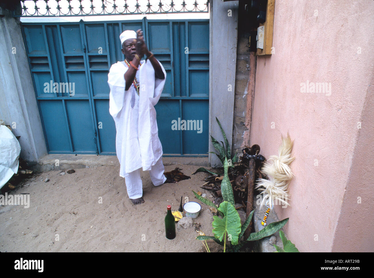 Ogun god hi-res stock photography and images - Alamy