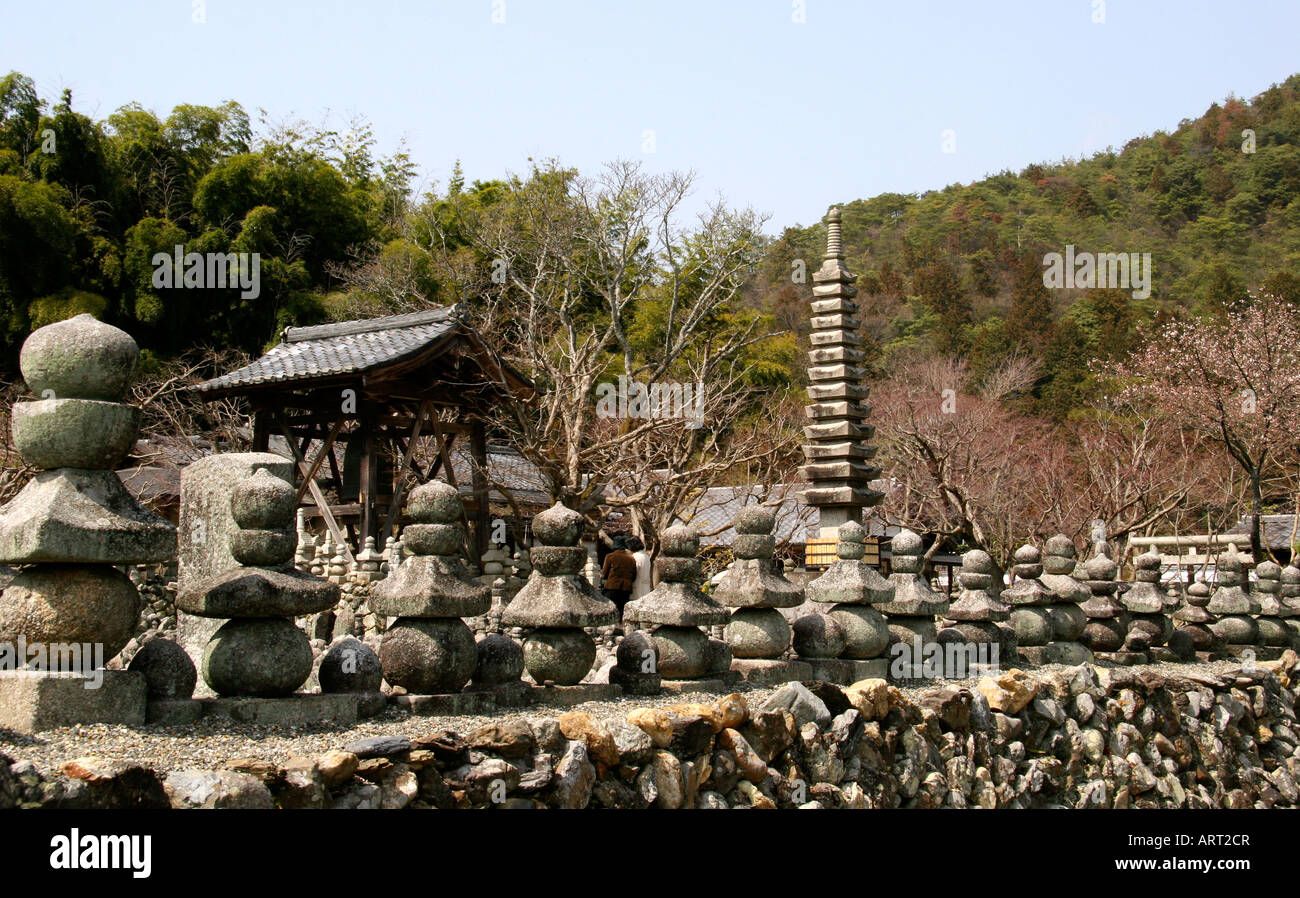 Adashino Nenbutsu-ji Temple, Kyoto, Japan Stock Photo - Alamy