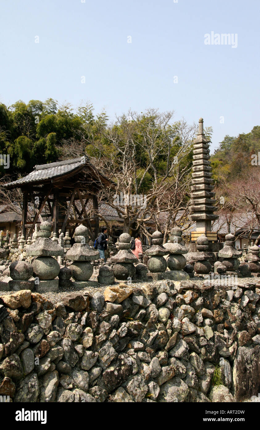 Adashino Nenbutsu-ji Temple, Kyoto, Japan Stock Photo - Alamy