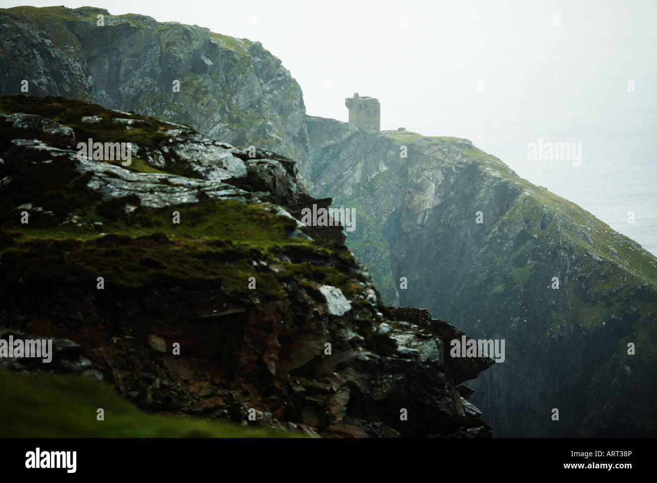 Slieve League Cliffs near Malin Beg and Glencolmkille, County Donegal ...