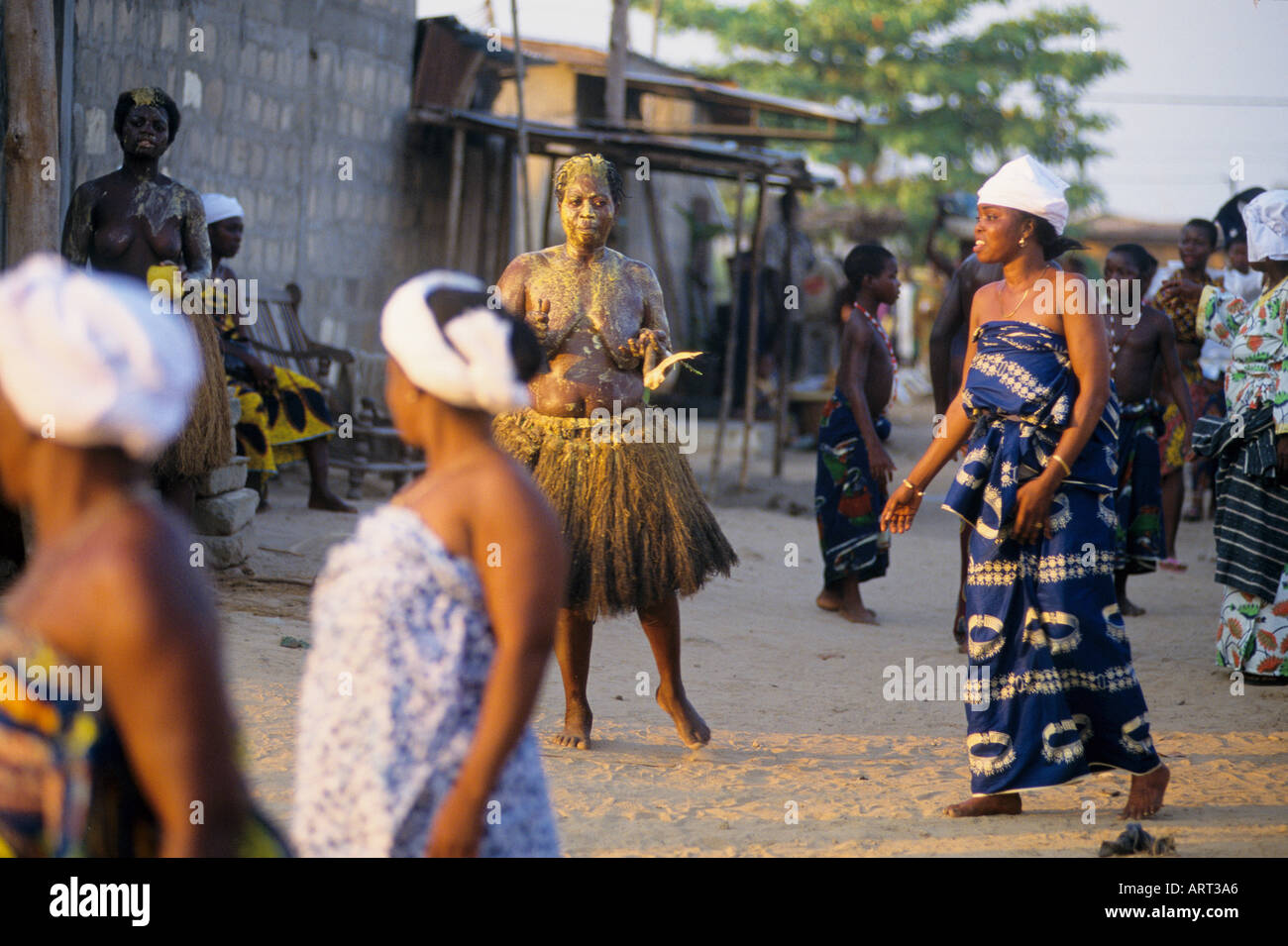 Children of god cult hi-res stock photography and images - Alamy
