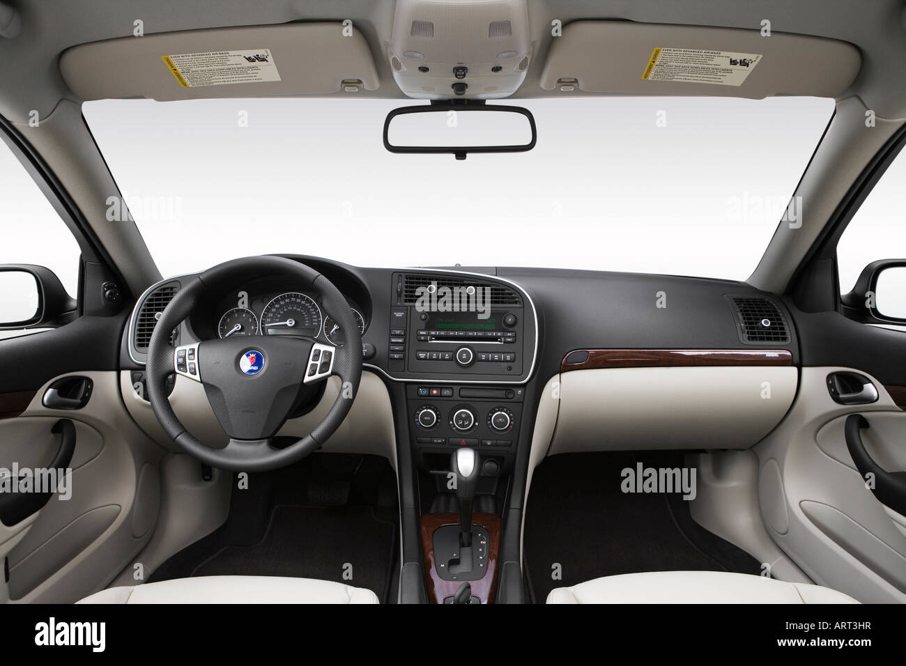 2008 Saab 9-3 2.0T Sport in Blue - Dashboard, center console, gear ...