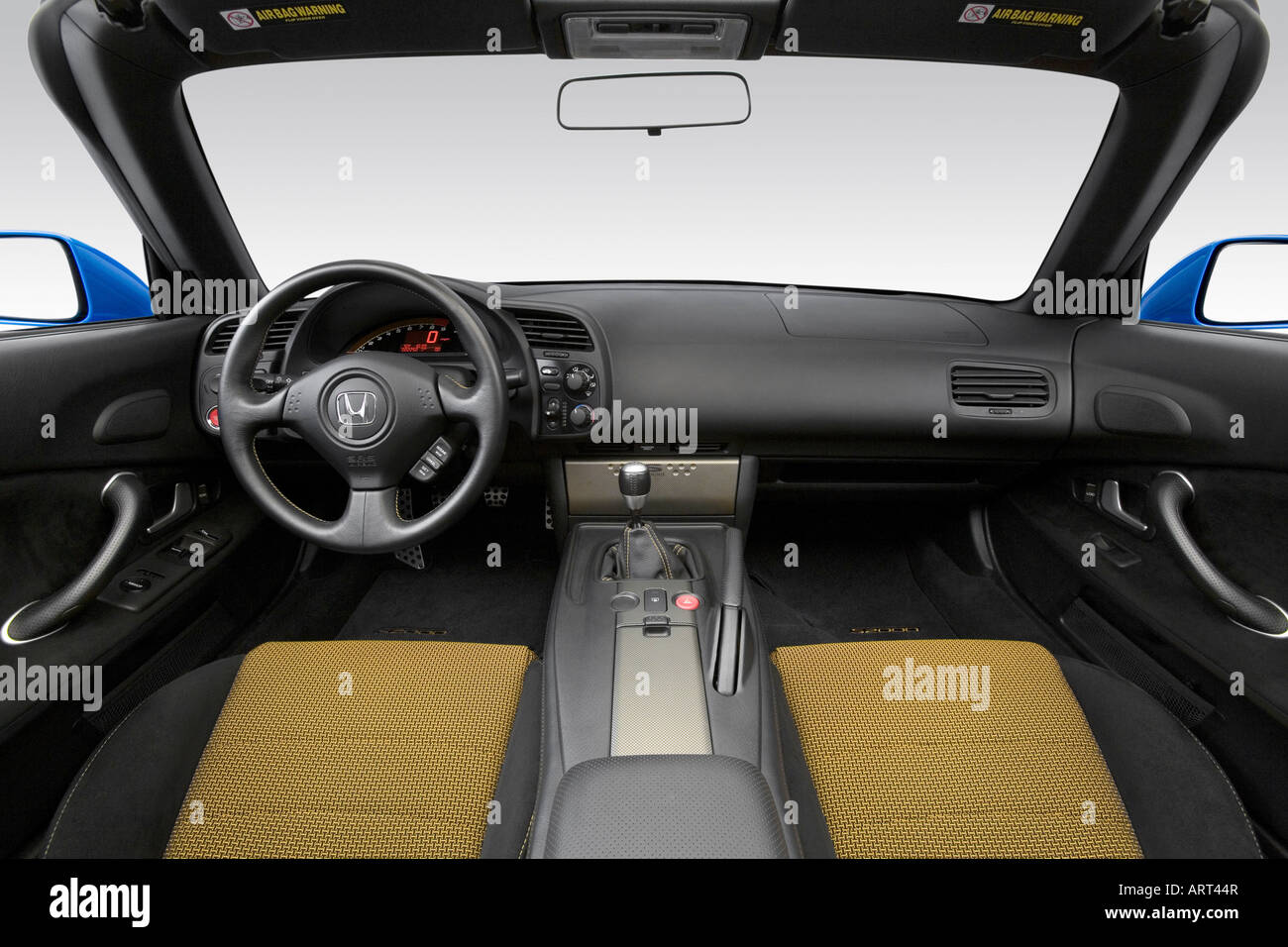 2008 Honda S2000 CR in Blue - Dashboard, center console, gear shifter ...