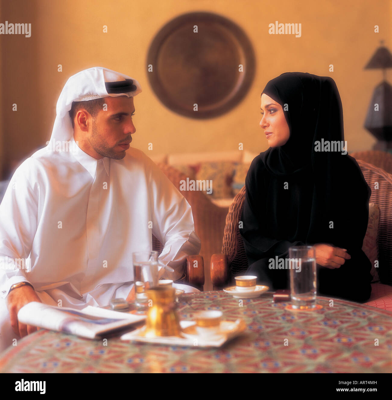 Arab women coffee cafe hi-res stock photography and images - Alamy