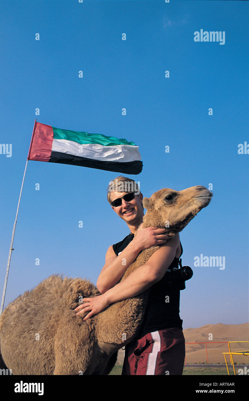 Hugging flags hi-res stock photography and images - Alamy