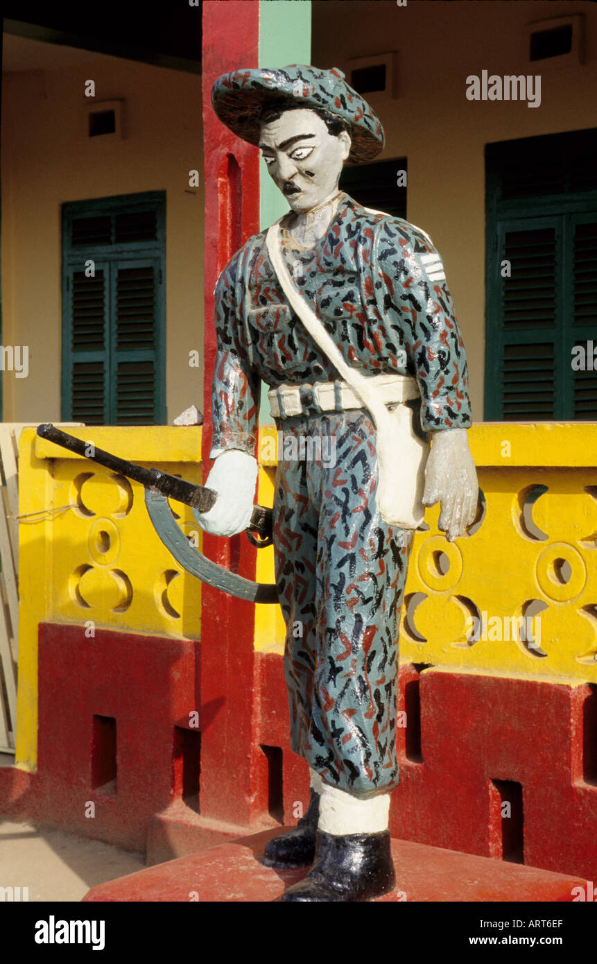 Fante Military shrine in Ghana Posuban Schrein in Ghana Stock Photo - Alamy