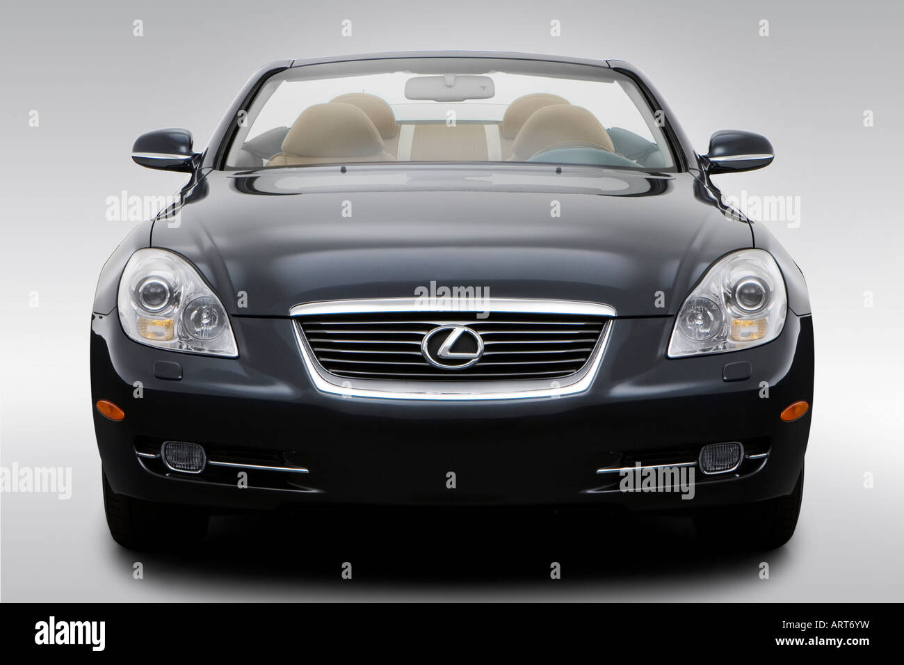 2008 Lexus SC SC430 in Gray - Low/Wide Front Stock Photo - Alamy