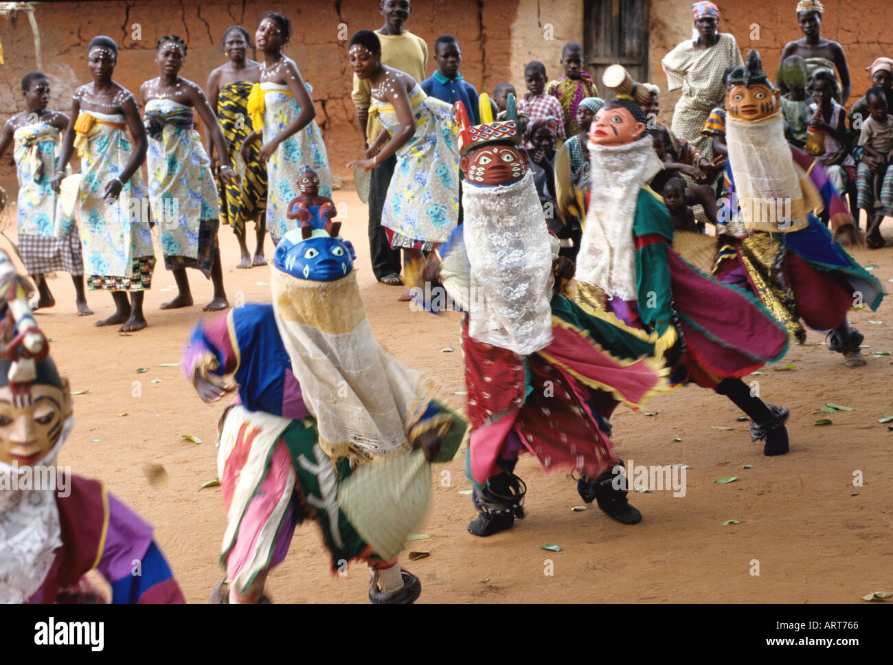 Yoruba mask theatre hi-res stock photography and images - Alamy