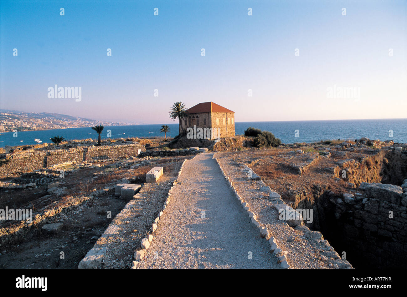 Old house in byblos lebanon hi-res stock photography and images - Alamy