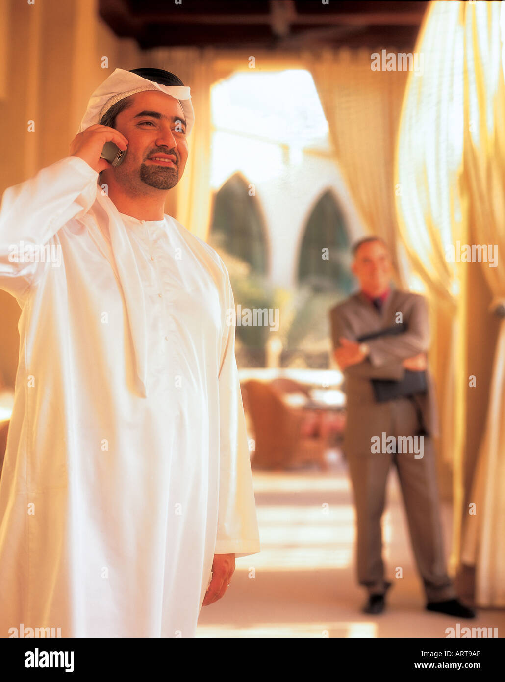 Arabs business talk hi-res stock photography and images - Alamy