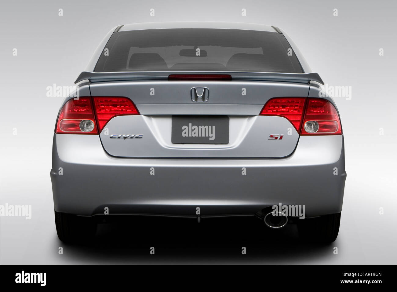 2008 Honda Civic Si in Silver - Low/Wide Rear Stock Photo - Alamy