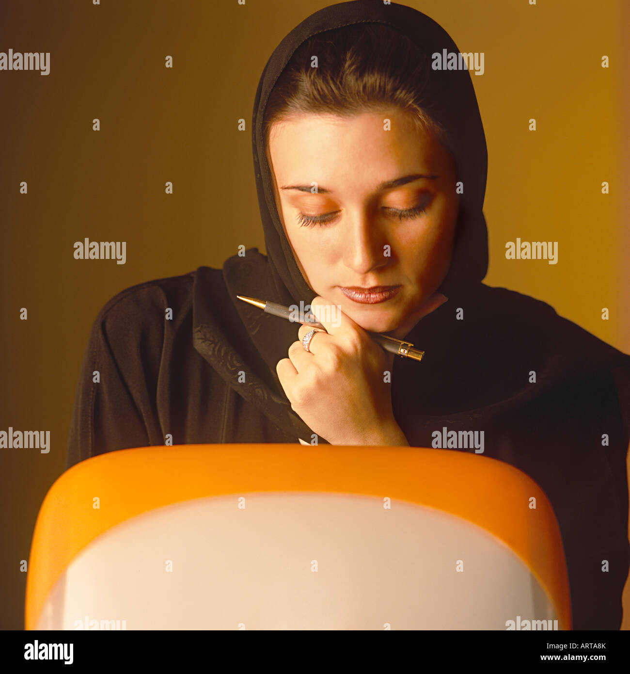 Abaya uae working hi-res stock photography and images - Alamy