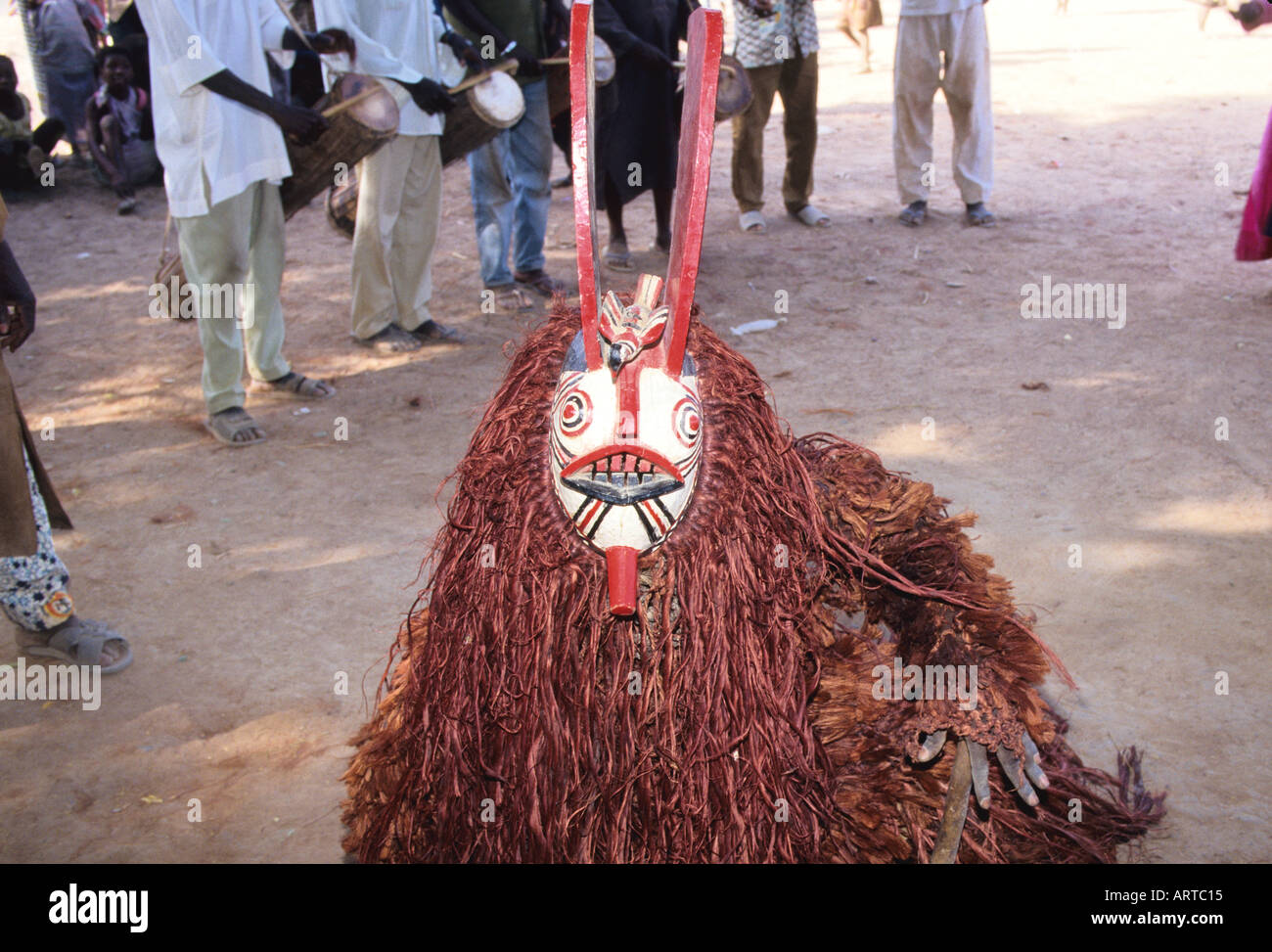 NEEKA with bird also as a rabbit mask which chases all bad away Diese ...