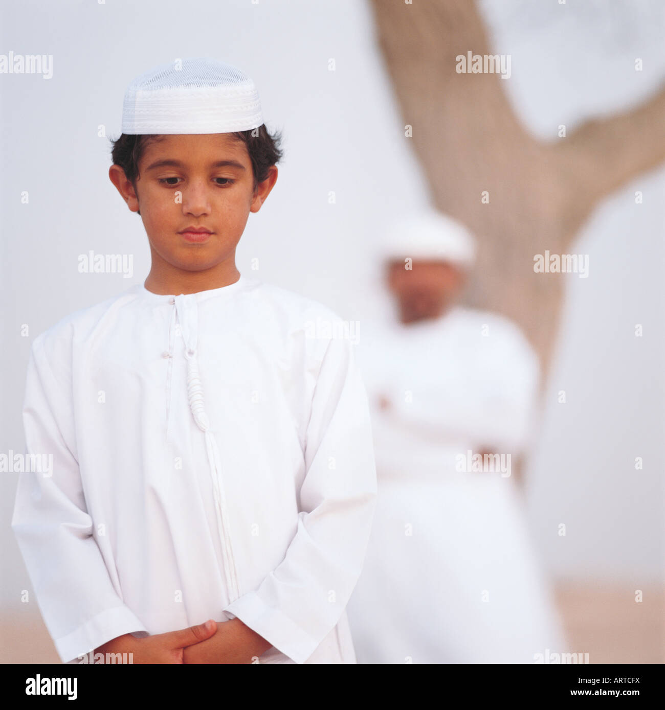 Kids Traditional Arabic Clothes High Resolution Stock Photography and ...