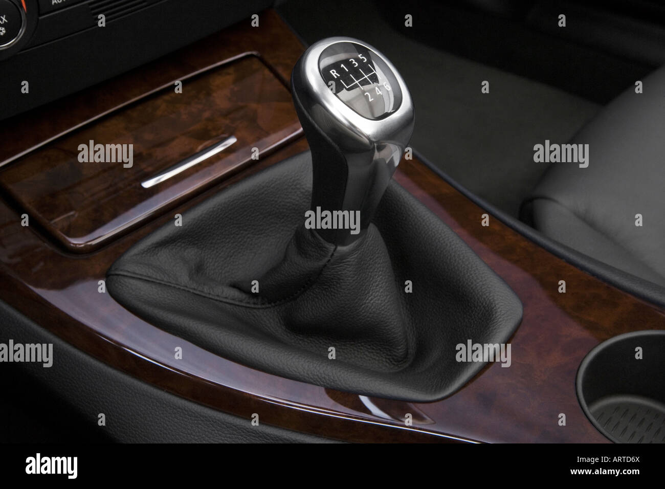 2008 BMW 3-Series 335i in Black - Gear shifter/center console Stock ...
