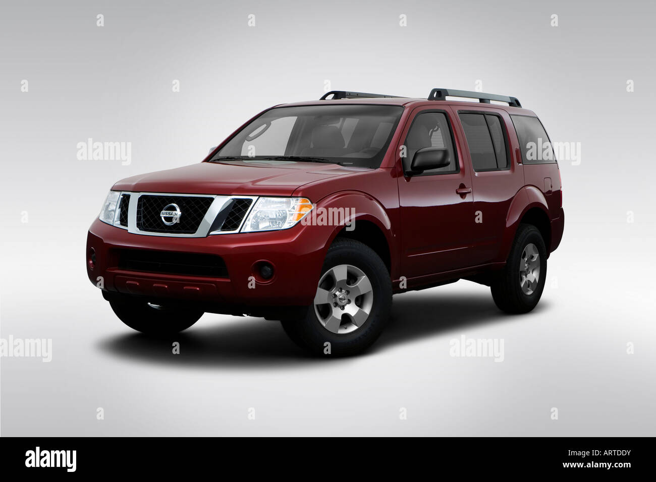 Nissan pathfinder hi-res stock photography and images - Alamy