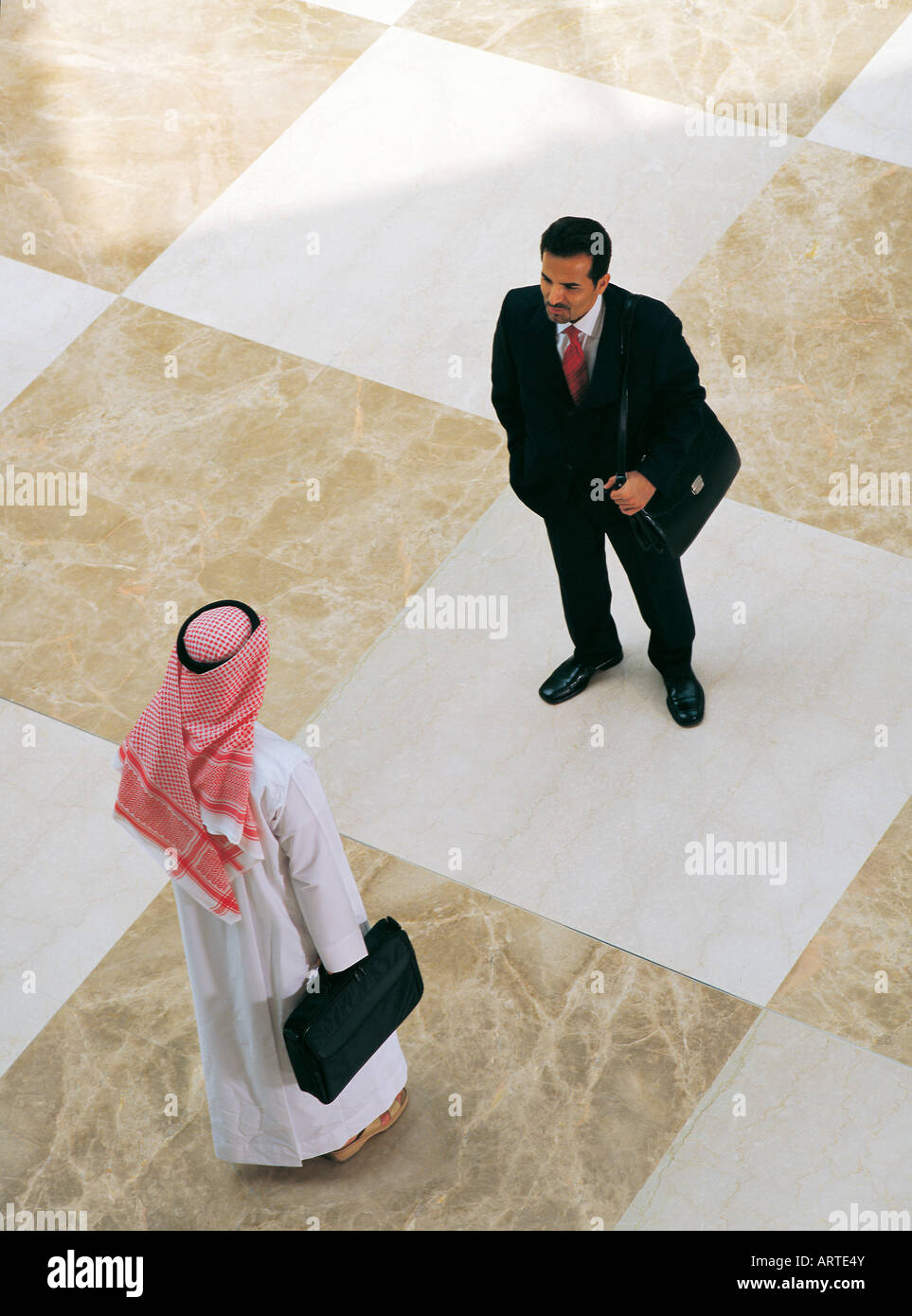 Arab businessmen hi-res stock photography and images - Alamy