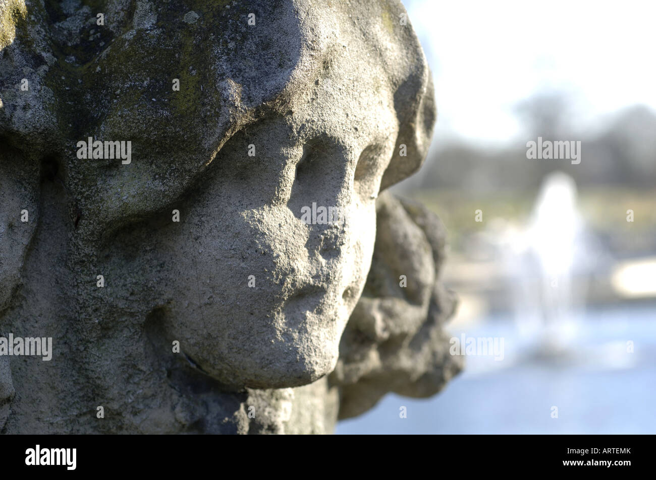 Sculpture, Carving, statue,statue,eroded, london Stock Photo - Alamy