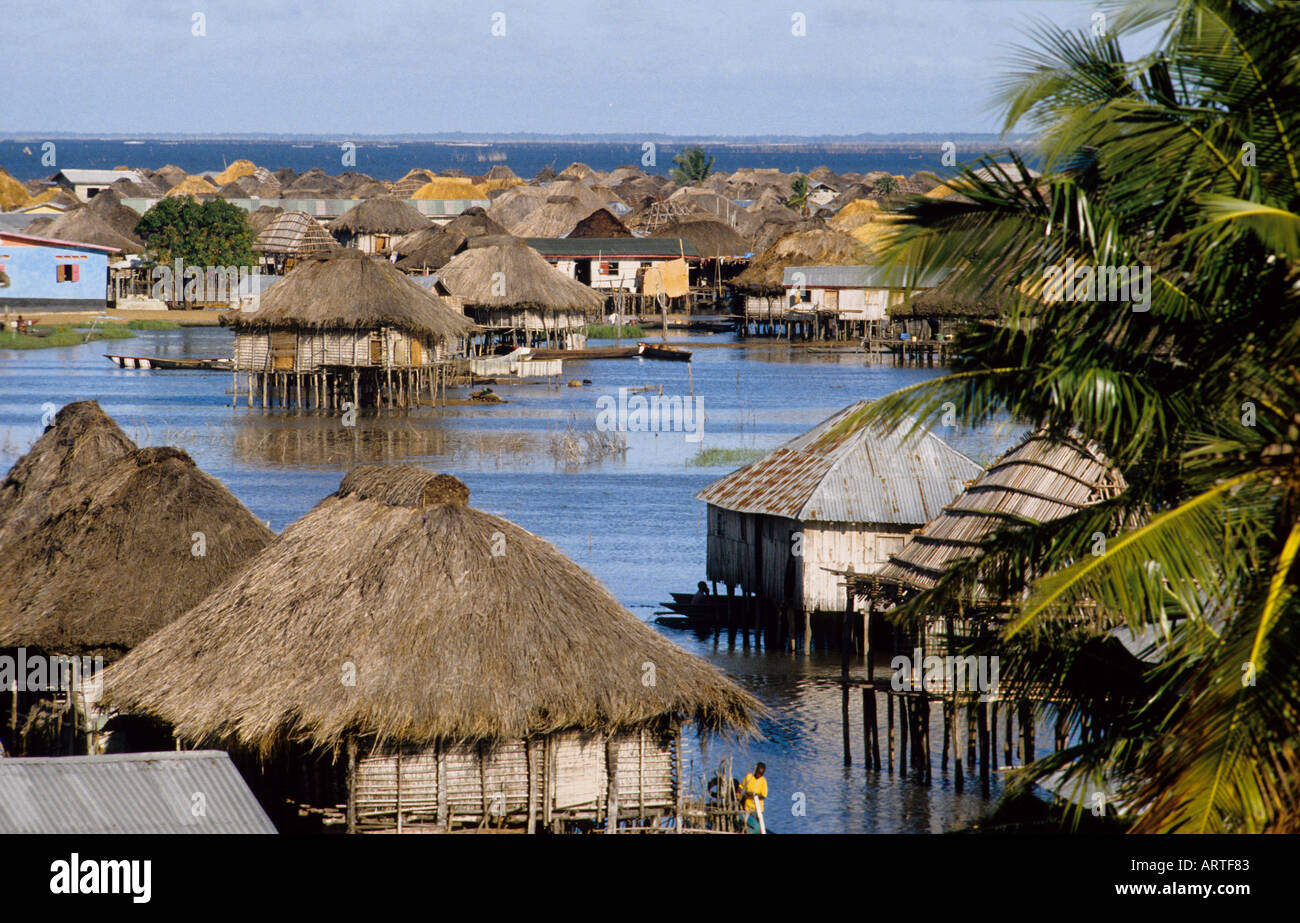 Lac nokoue benin hi-res stock photography and images - Alamy