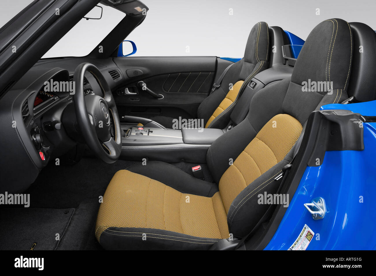 2008 Honda S2000 CR in Blue - Front seats Stock Photo - Alamy
