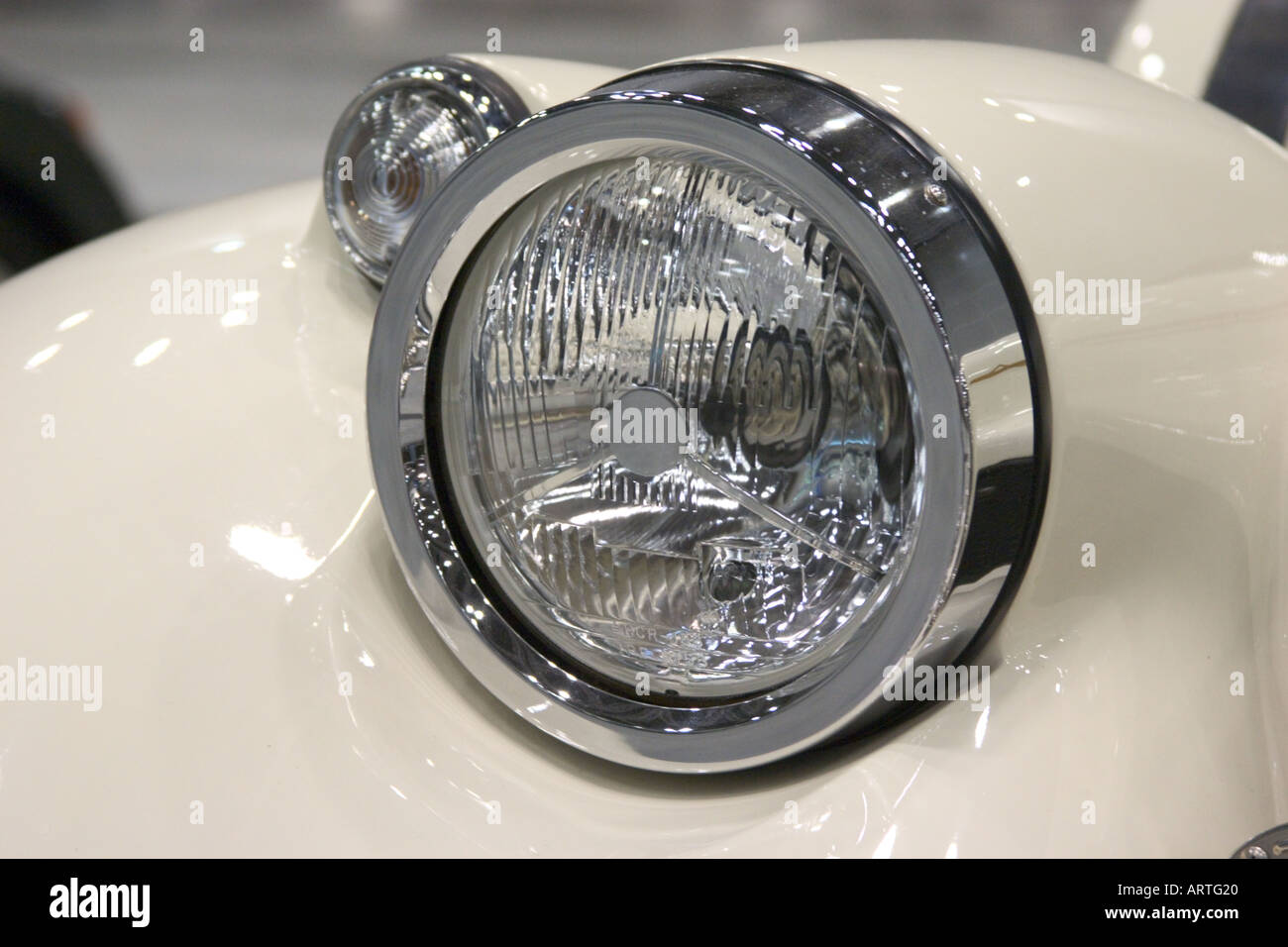 Retro retro car hi-res stock photography and images - Alamy