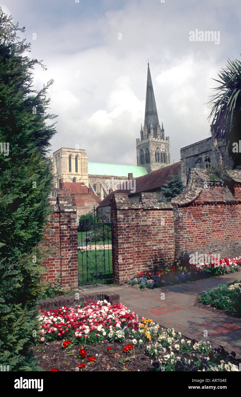 Chichester gate hi-res stock photography and images - Alamy