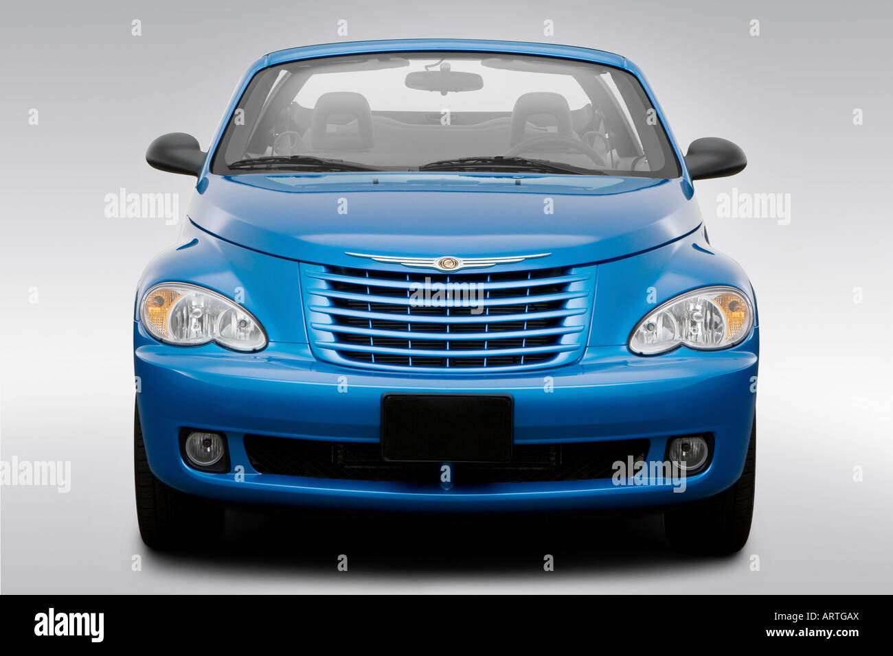 2008 Chrysler PT Cruiser in Blue - Low/Wide Front Stock Photo - Alamy